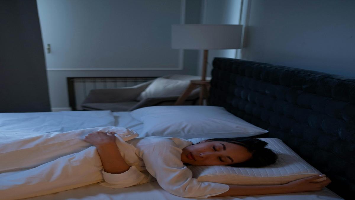Pod de Eight Sleep, el costoso cubrecolchón con IA que regula la ...